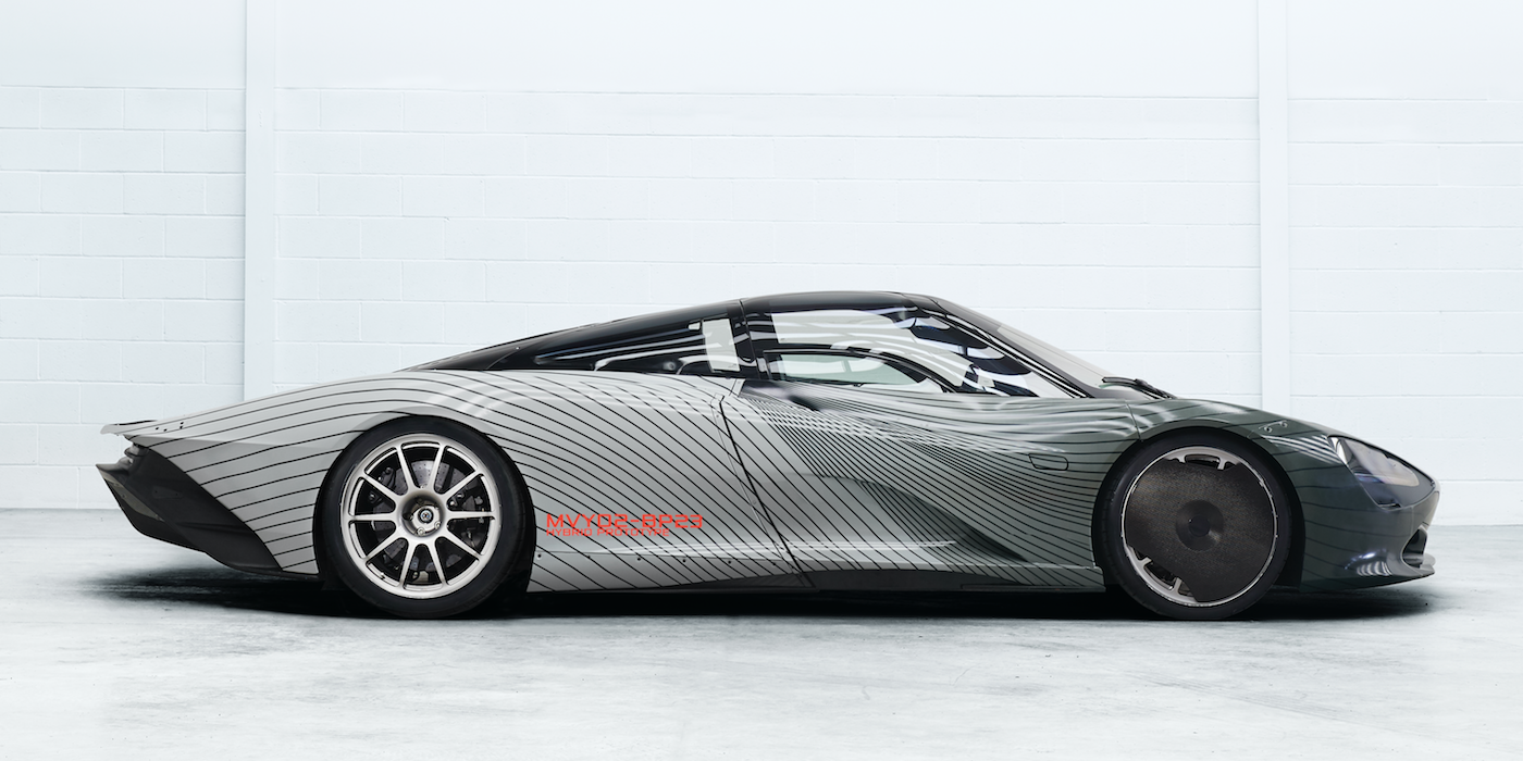 McLaren Speedtail testing begins, with Kenny Bräck at the wheel ...